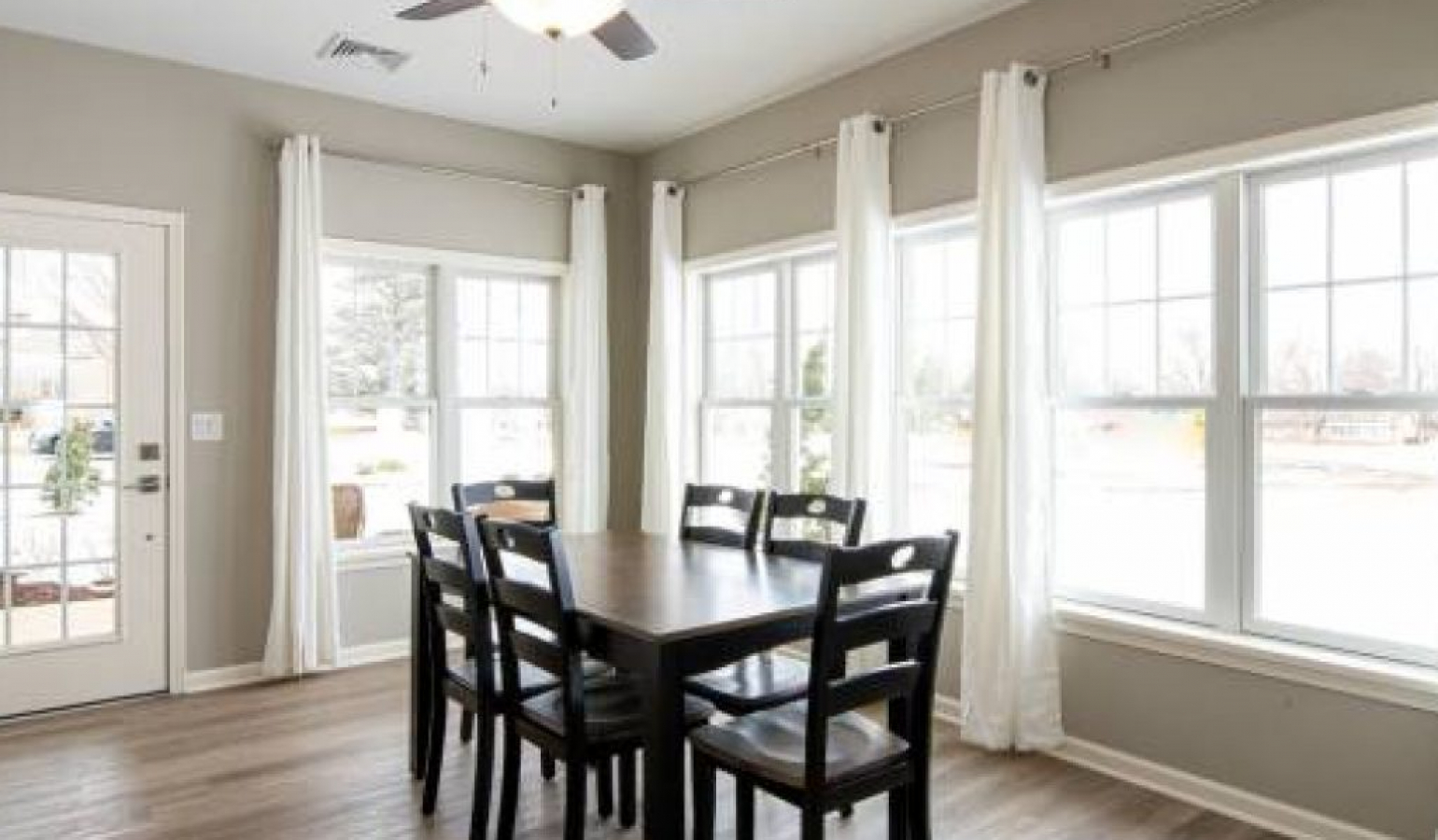 Carriage Homes At Fox Run – Londonderry Village